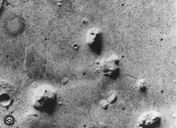 Mysterious Structures on Mars: Can You Spot the Patterns? – Science and ...